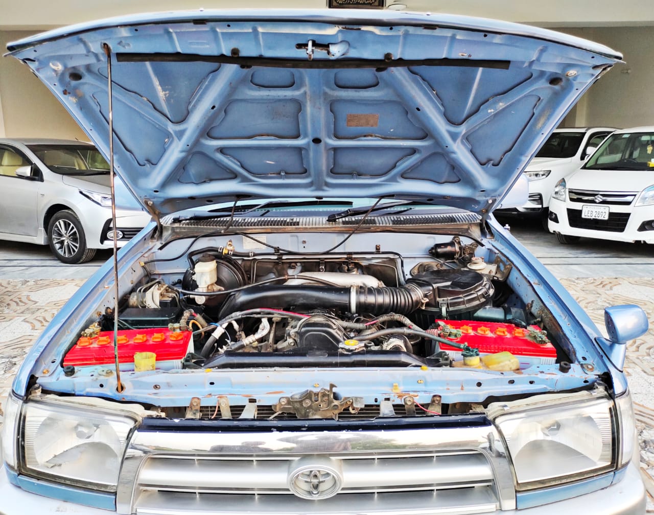 Toyota Surf SSR-G 3.0D 1997 - Car Zone