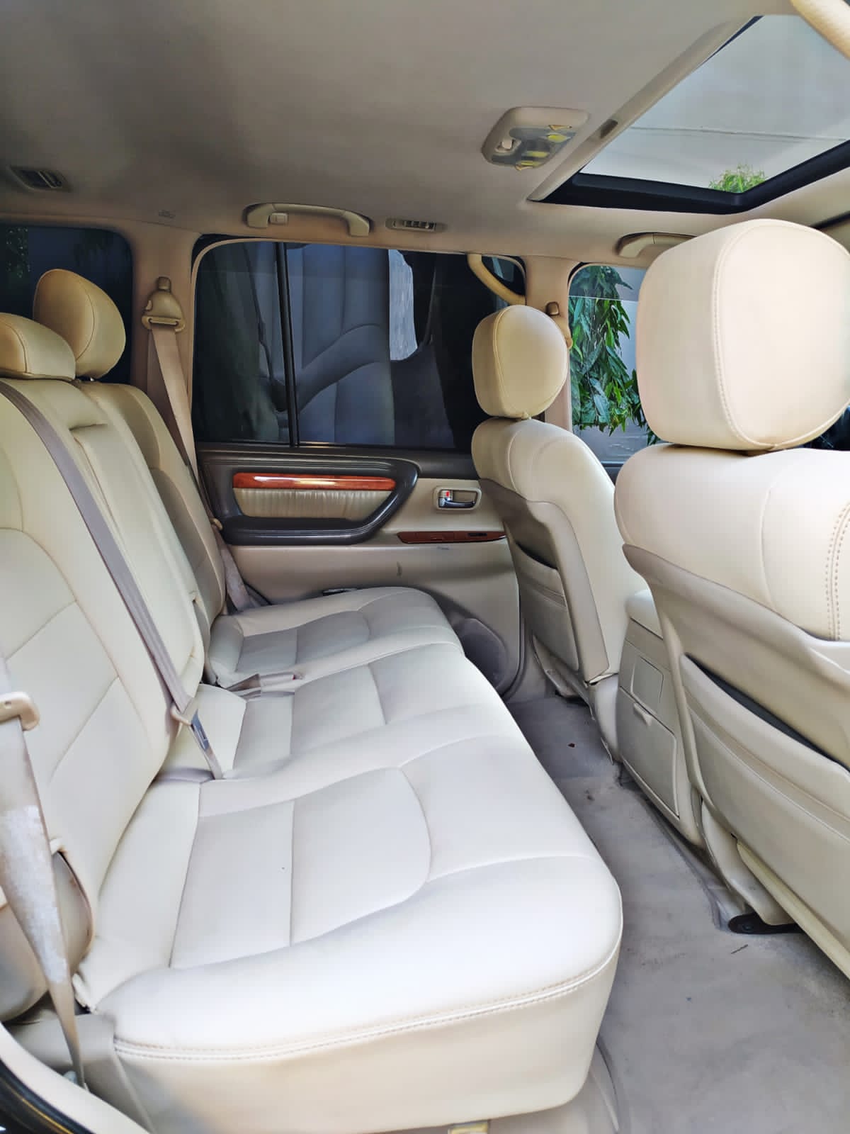 Toyota Land Cruiser Cygnus 2005 - Car Zone