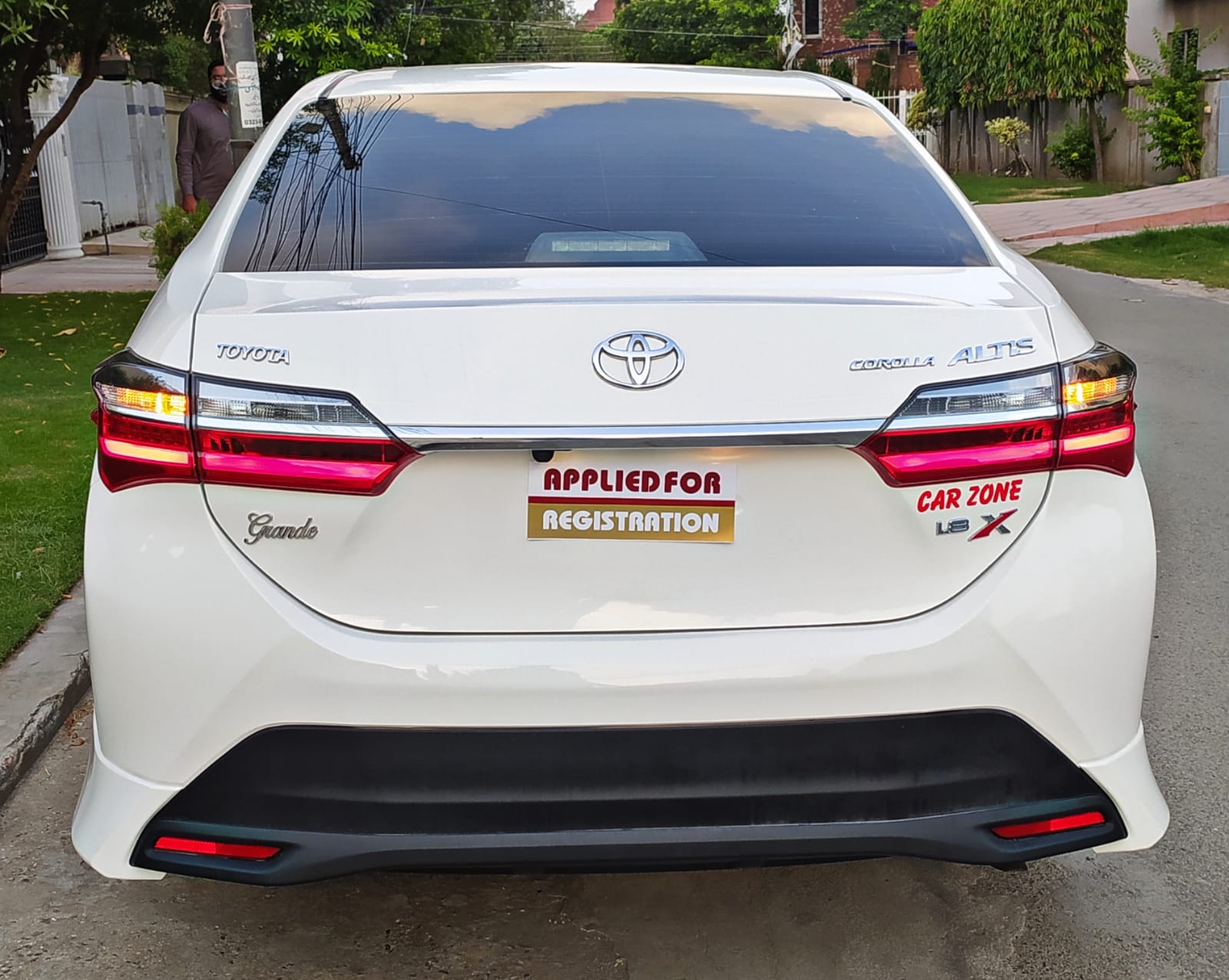Toyota Corolla Altis Grande X CVT-i 1.8 Beige Interior 2021 - Car Zone