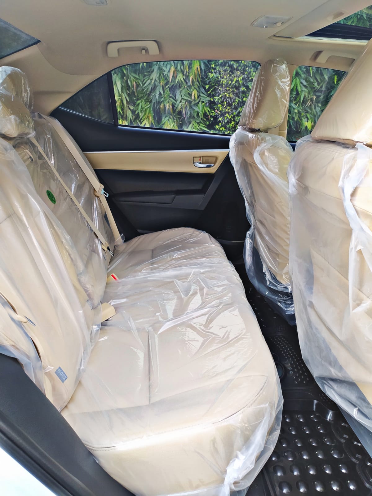 Toyota Corolla Altis Grande X CVT-i 1.8 Beige Interior 2021 - Car Zone
