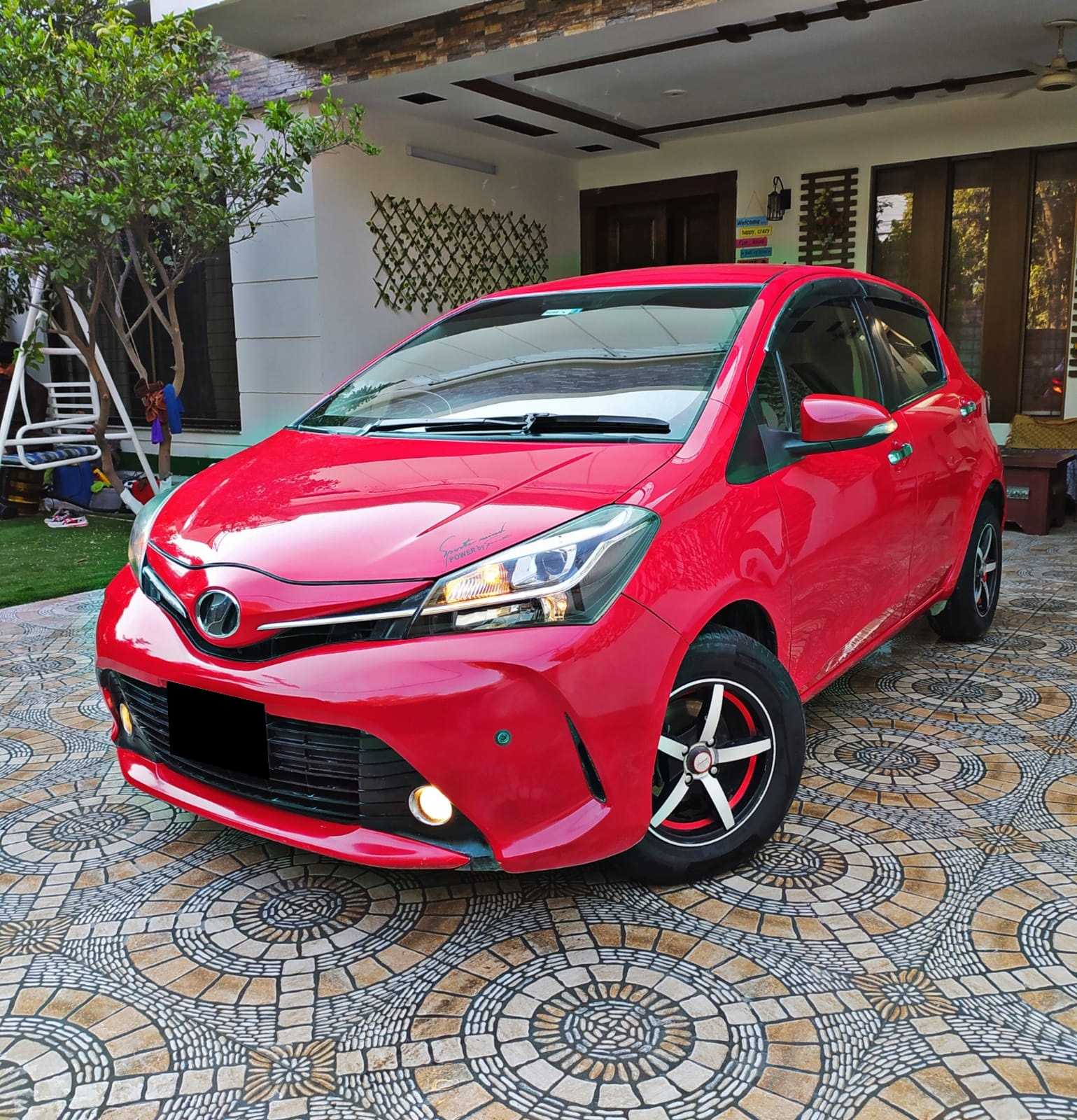 Toyota Vitz F 1.0 2016 (Smile) - Car Zone