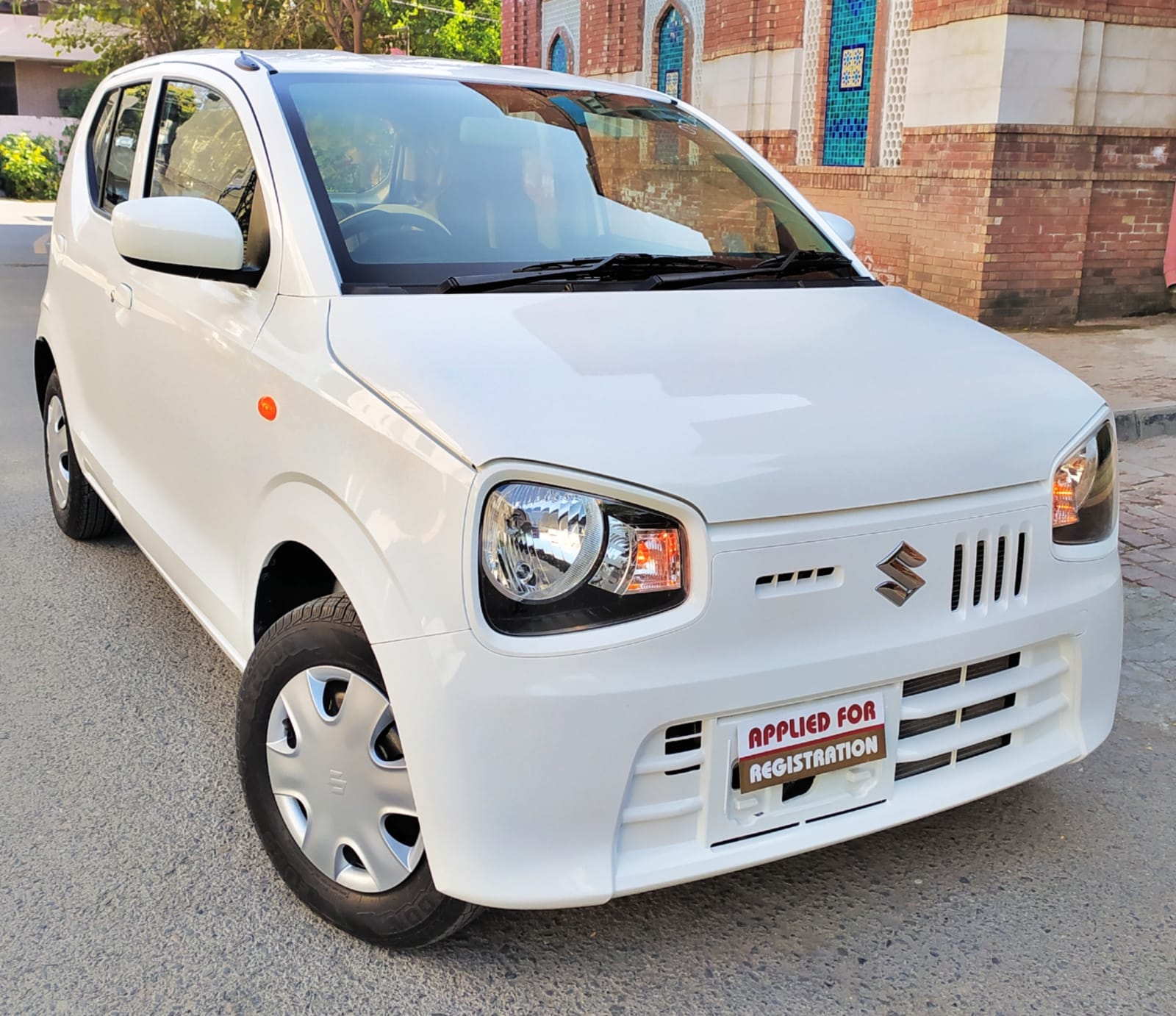 Suzuki Alto VXL AGS 2024 - Car Zone