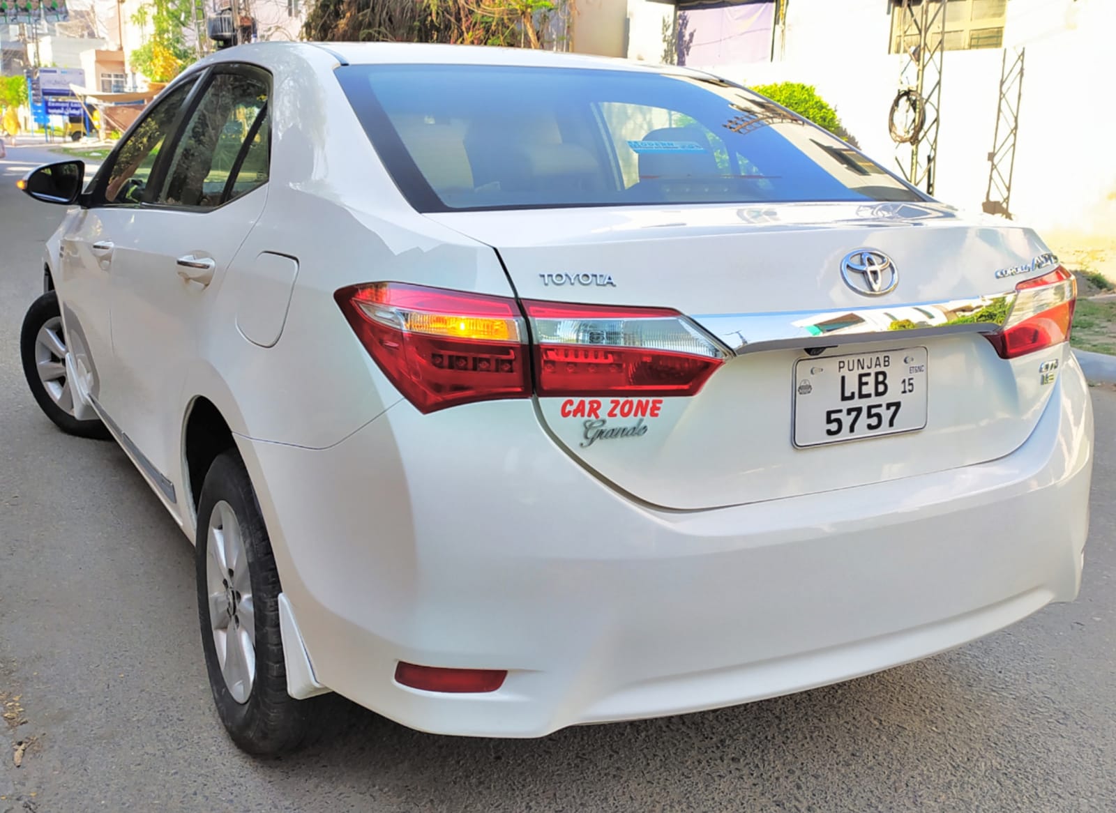 Toyota Corolla Altis Grande CVT 2015 - Car Zone
