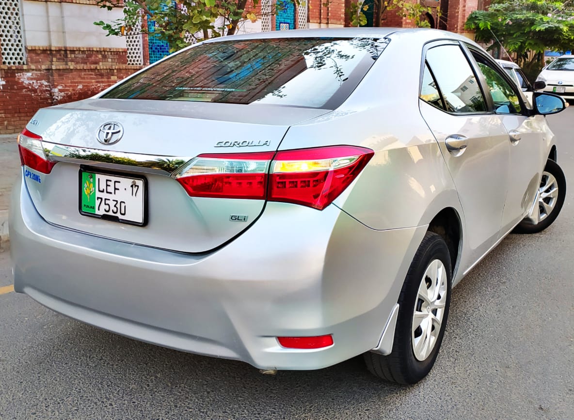 Toyota Corolla GLi 1.3 VVTi 2017 - Car Zone