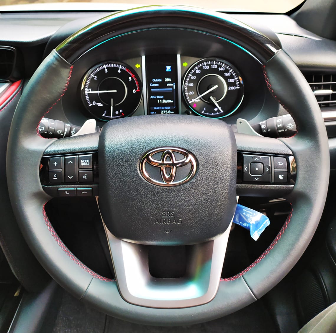 Toyota Fortuner Legender 2024 - Car Zone