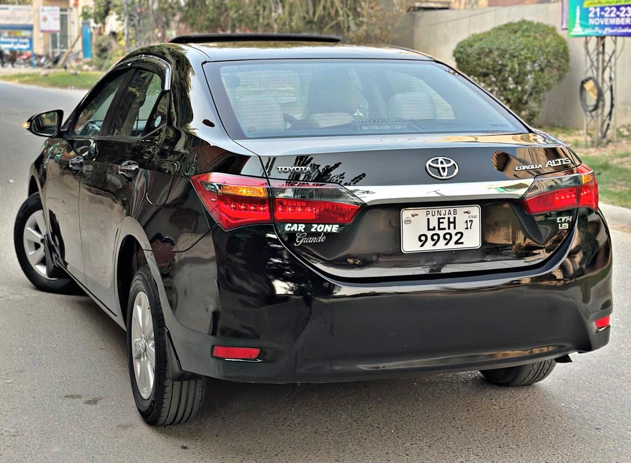 Toyota Corolla Altis Grande CVT 2017 - Car Zone