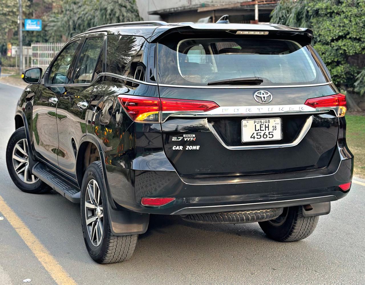 Toyota Fortuner 2.7 VVTi 2018 - Car Zone